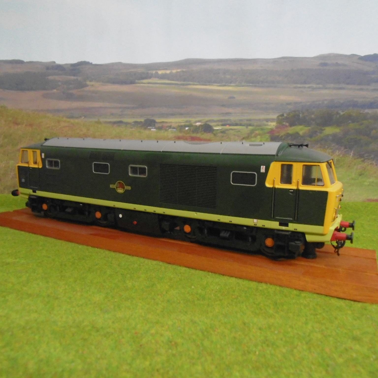 Heljan 3587 class 35 Hymek - UK Model Railway Locomotives, Rolling ...