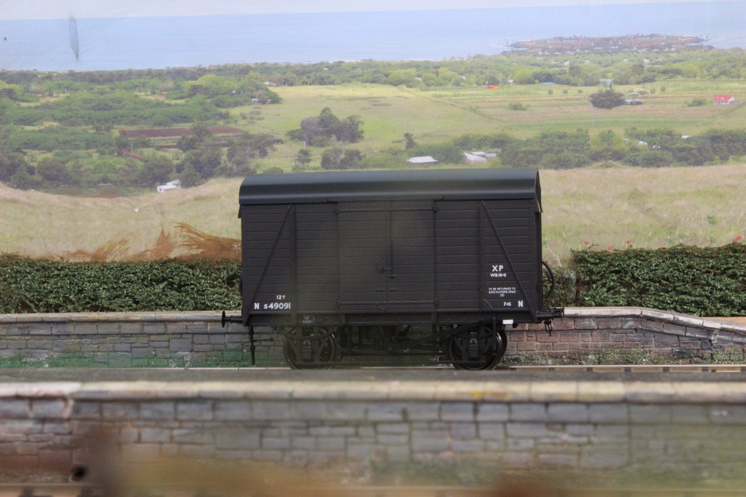 7F-069-002 Southern Railway 12T Van Brown `Parto` S49091 - UK Model ...