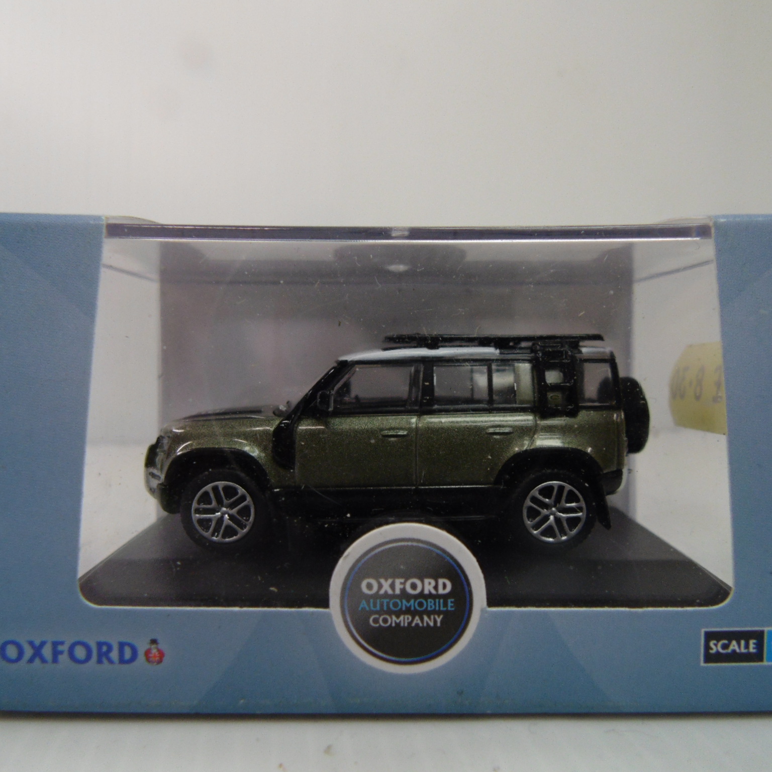 76ND110003 New Land Rover Defender 110 Pangea Green - UK Model Railway ...