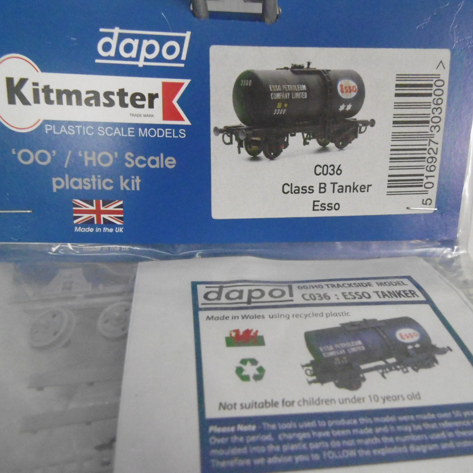 Dapol C036 Class B Tanker ESSO - UK Model Railway Locomotives, Rolling ...